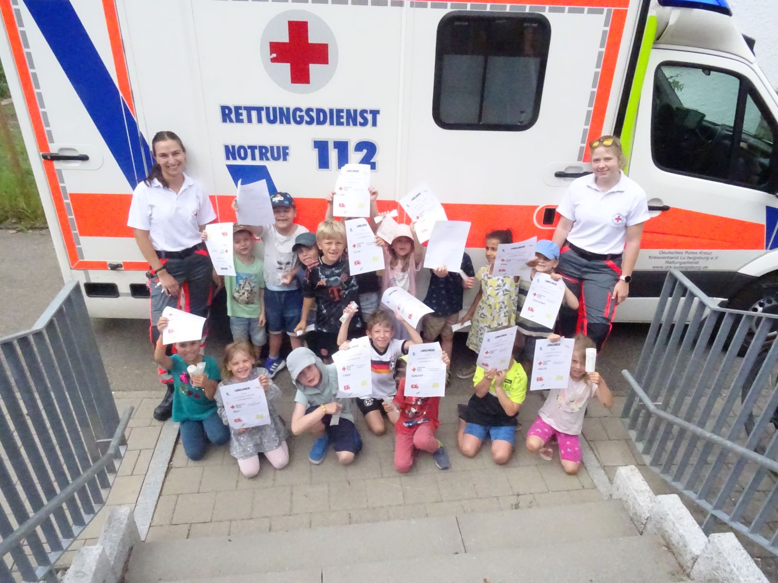 Besuch des RTW in der KiTa Rosenweg - Gemeinde Freudental